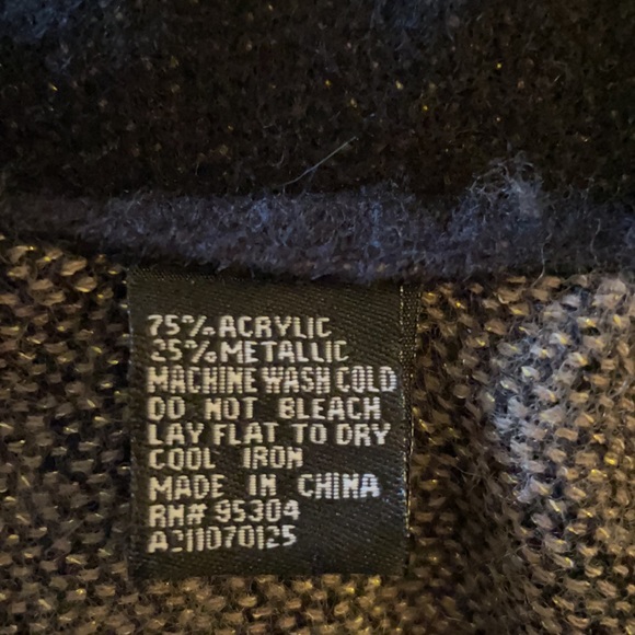 No Brand Tag | Accessories | Black Shawl With Gold Design | Poshmark